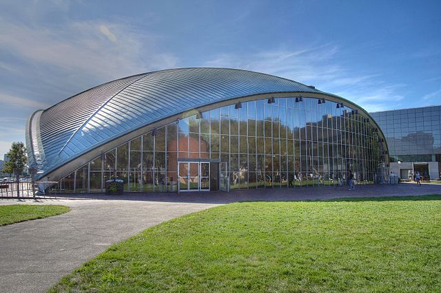 MIT vs Harvard: Which Is Better?